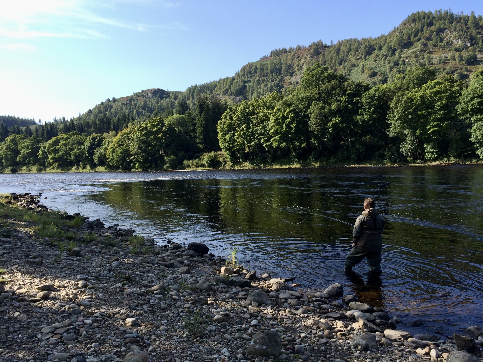 How To Book River Tay Salmon Fishing